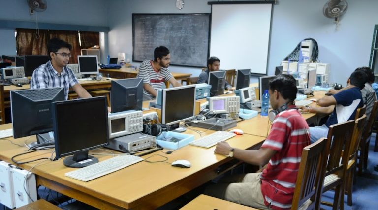 TEXAS INSTRUMENTS DIGITAL SIGNAL PROCESSING LAB (TIDSP) – IIT Bombay