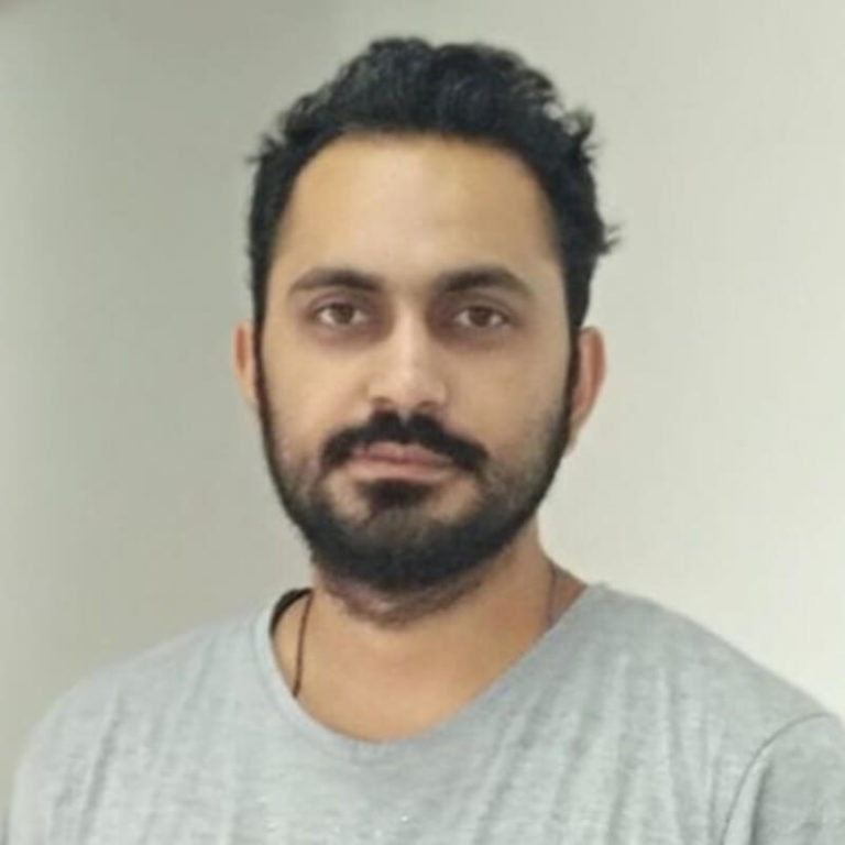 Abhishek Sharma – EE IIT Bombay