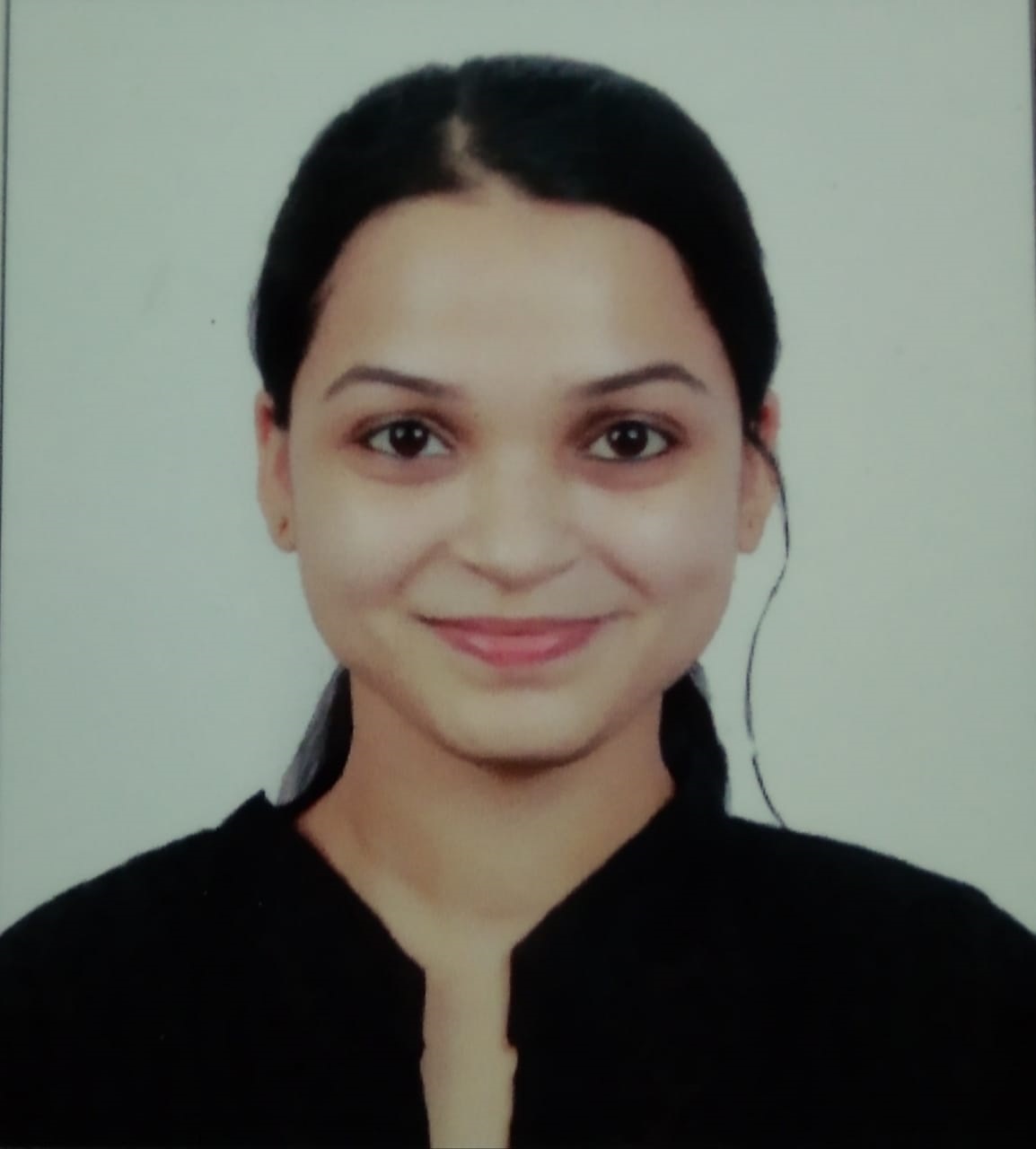 Priyanka Dhengre – EE IIT Bombay