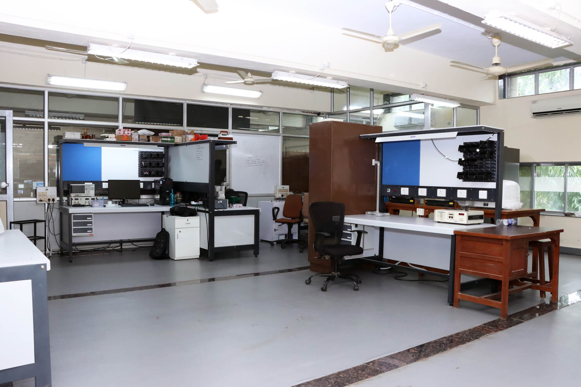 ADVANCED MEASUREMENT LABORATORY - Wadhwani Electronics Laboratory
