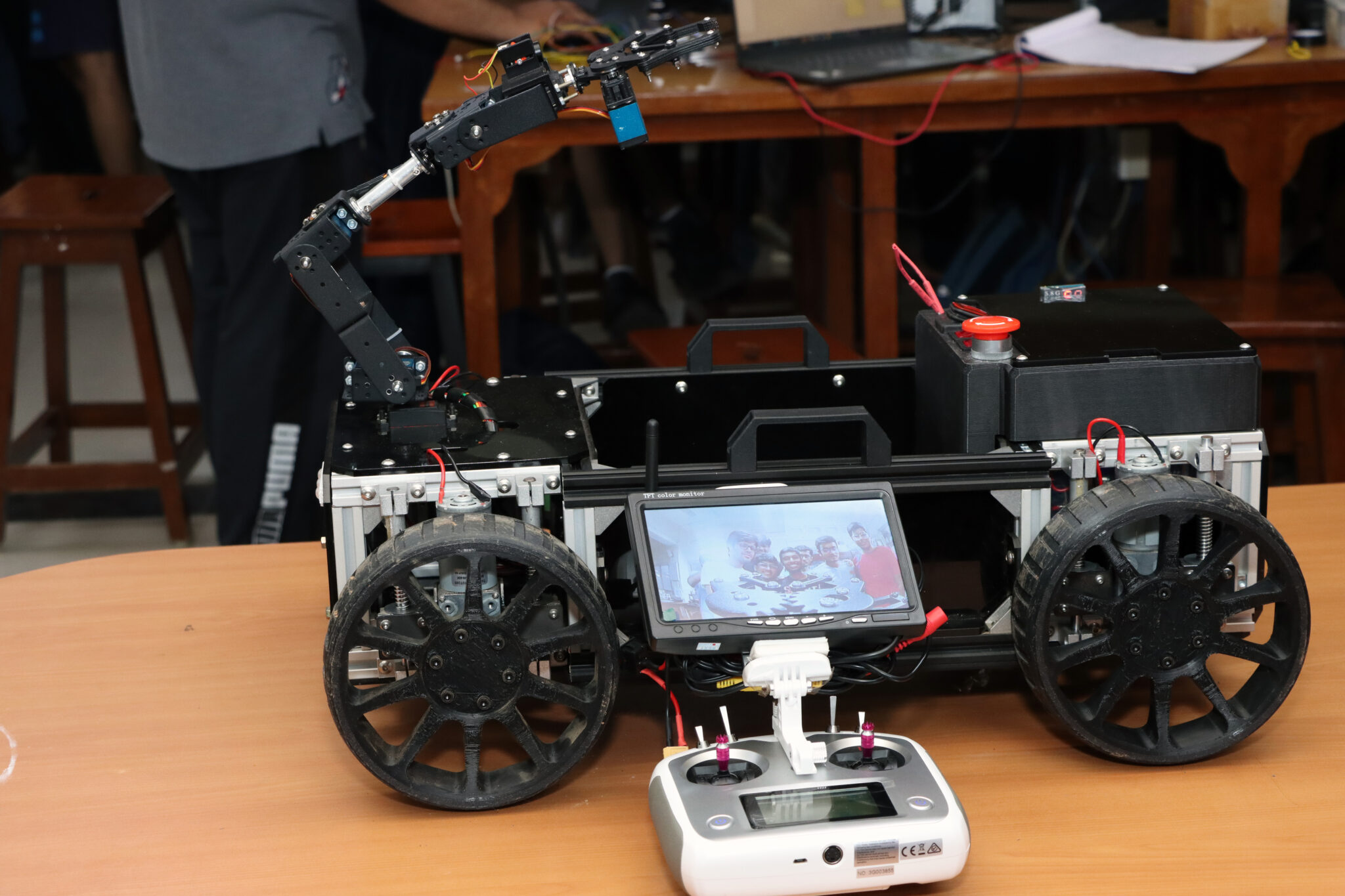 Electronics Design Lab - Wadhwani Electronics Laboratory